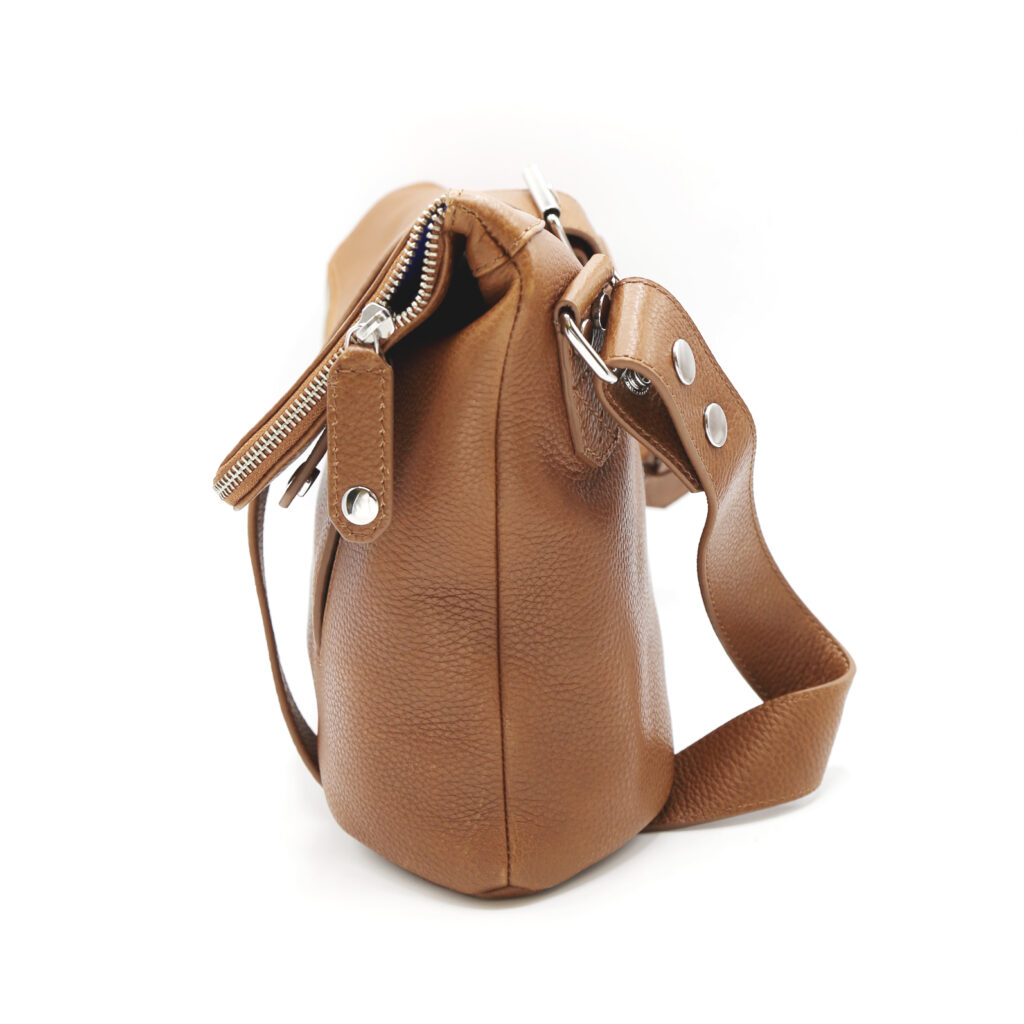 Tomi Small Messenger Bag Cognac – Lumi Accessories
